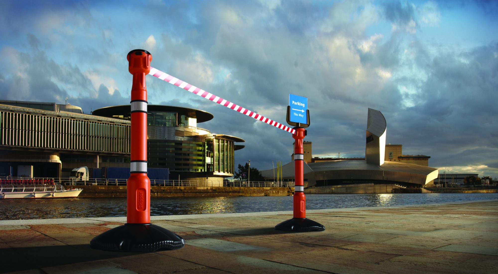 SKIPPER Post & Base System, UK Barricade - Durasafe Shop